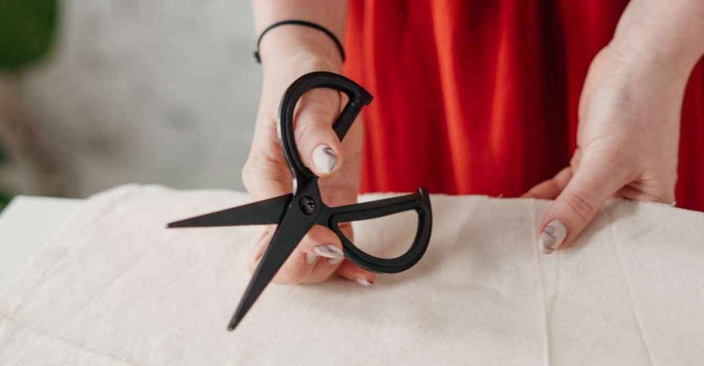 Dream about Scissors – Does That Indicate That You Are Striving for ...