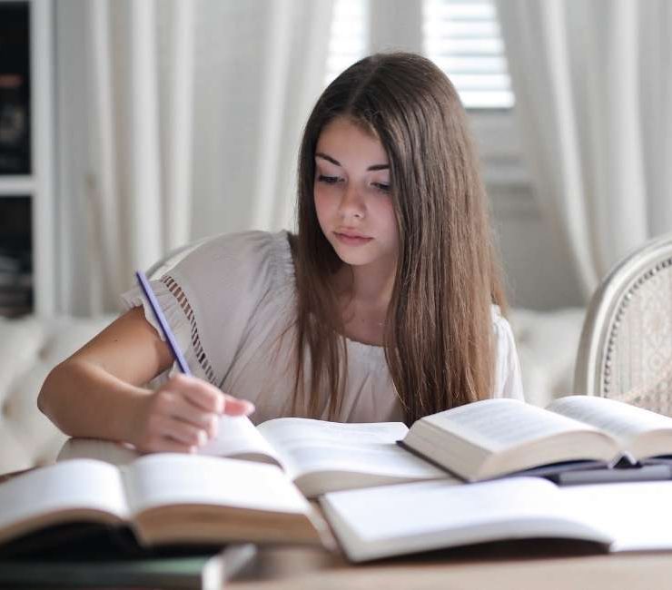 Dream of Coffin: 125 Various Plots and Their Interpretations