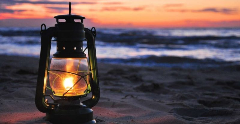 A Dream Of Oil Lamp - Do You Want to See Something in Dark?