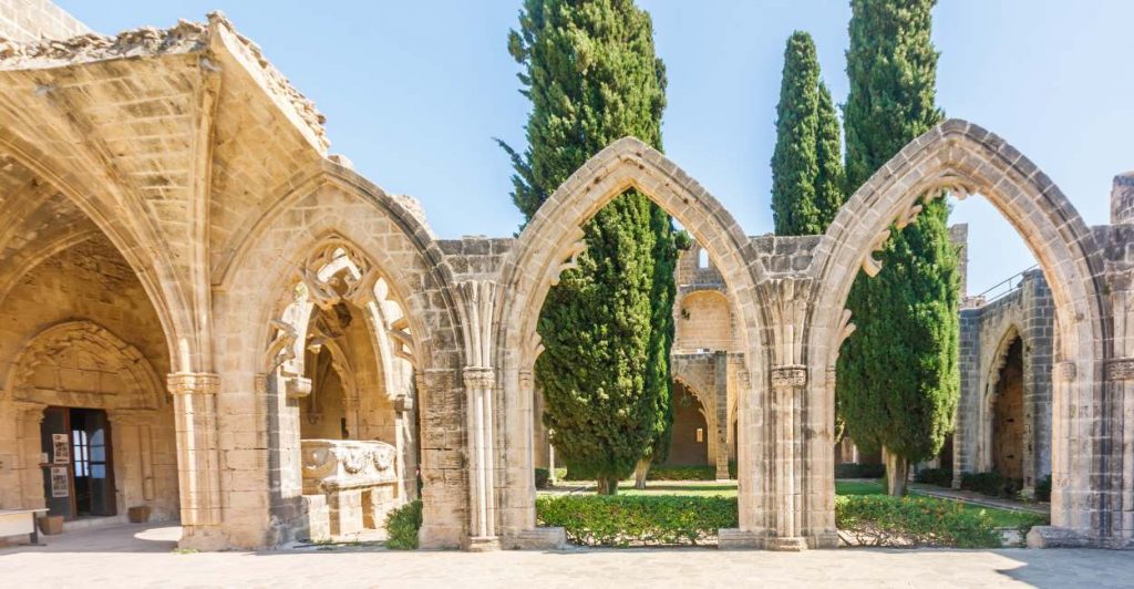 Arch Dream Meaning - Are Wedding Bells Ringing?